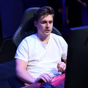 HasanAbi Net Worth | Celebrity Net Worth