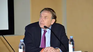 Departed Australian Billionaire Stan Perron Leaves Most Of His $2.8 ...