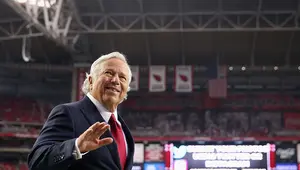 Comparing The Net Worths of Jeffrey Lurie And Robert Kraft (Eagles Owner VS Patriots Owner ...