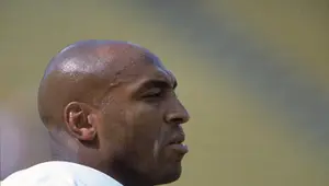 Comparing The Net Worths of Jeffrey Lurie And Robert Kraft (Eagles Owner VS Patriots Owner ...