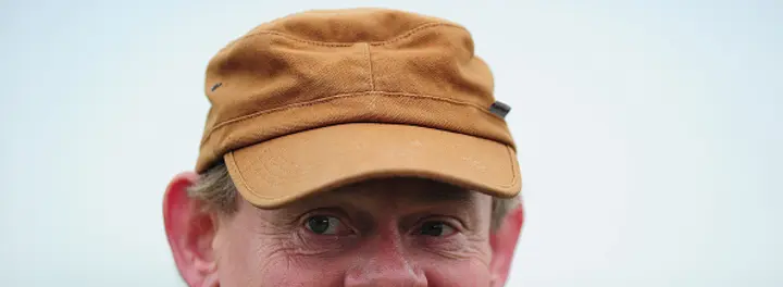 Despite Earning $25+ Million Per Year, George R.R. Martin Still Lives A ...