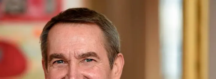 Jeff Koons' Rabbit Sculpture Sells For Record $91 Million | Celebrity ...