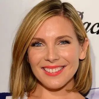 Eliza Coupe Net Worth | Celebrity Net Worth