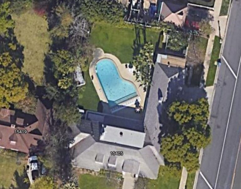 Liberace Net Worth | Celebrity Net Worth