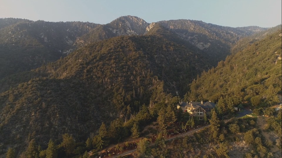 The Eagle Crest Estate Bought By A Mega Millions Winner Is For Sale ...