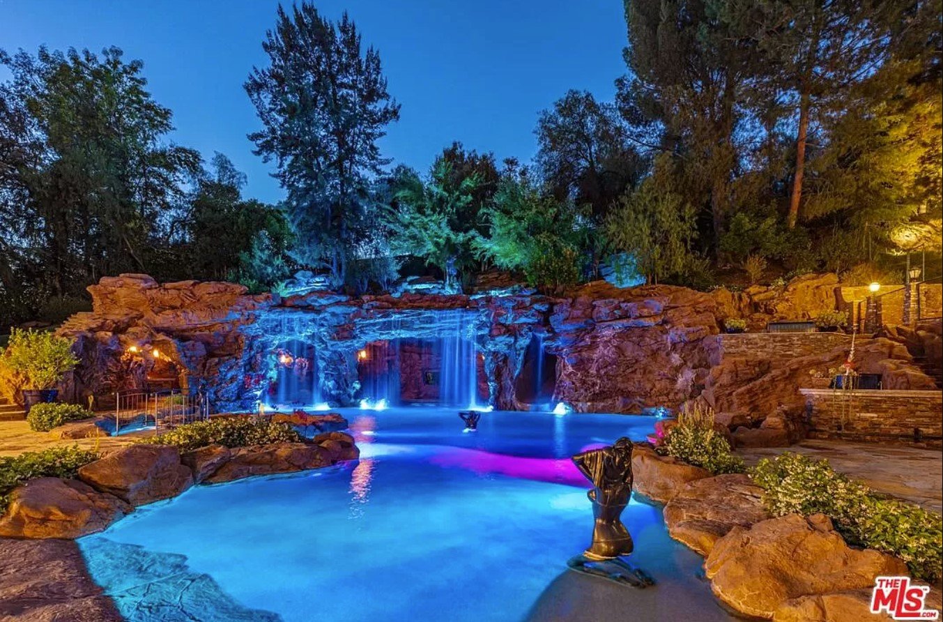 Drake Just Listed His Three-Home "Yolo Estate" Compound Which Features ...