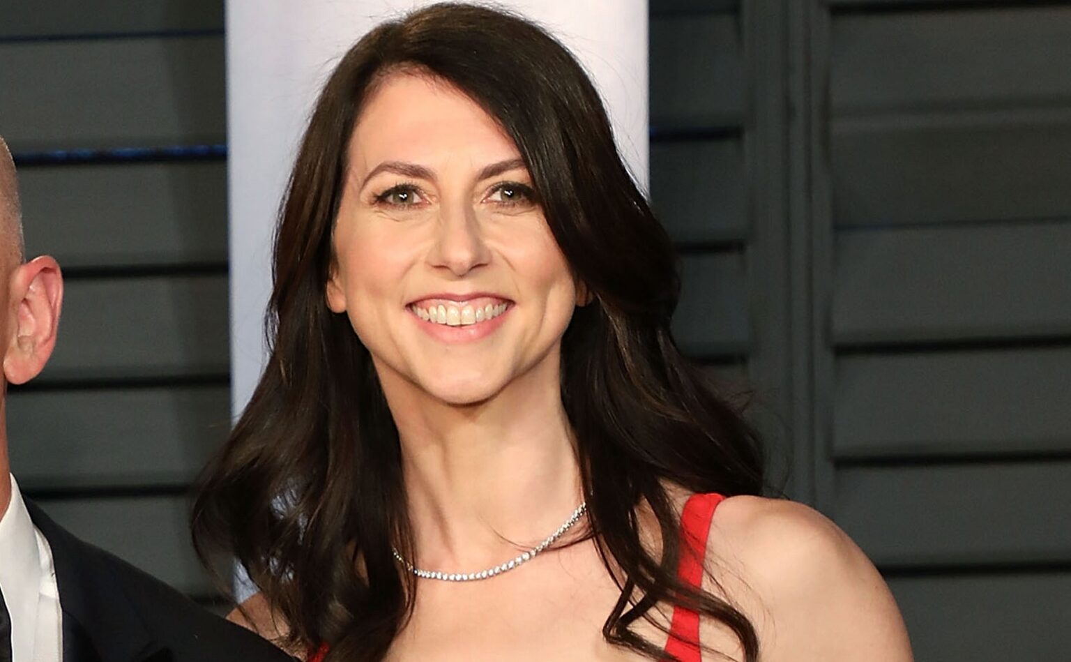 MacKenzie Scott Just Donated The Beverly Hills Compound She Bought With ...