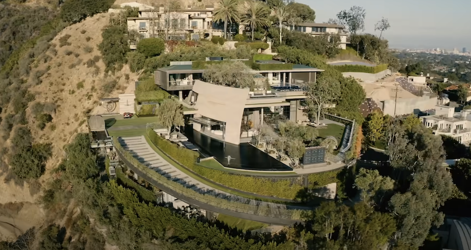 $83 Million "Succession" Mansion - Most Expensive In Palisades History ...